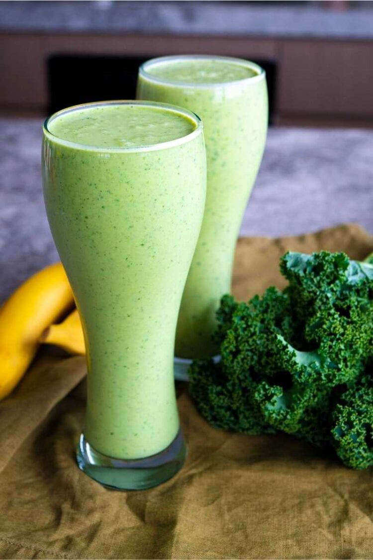 Kale Smoothie (Deceptively Delicious!) – Crazy Vegan Kitchen